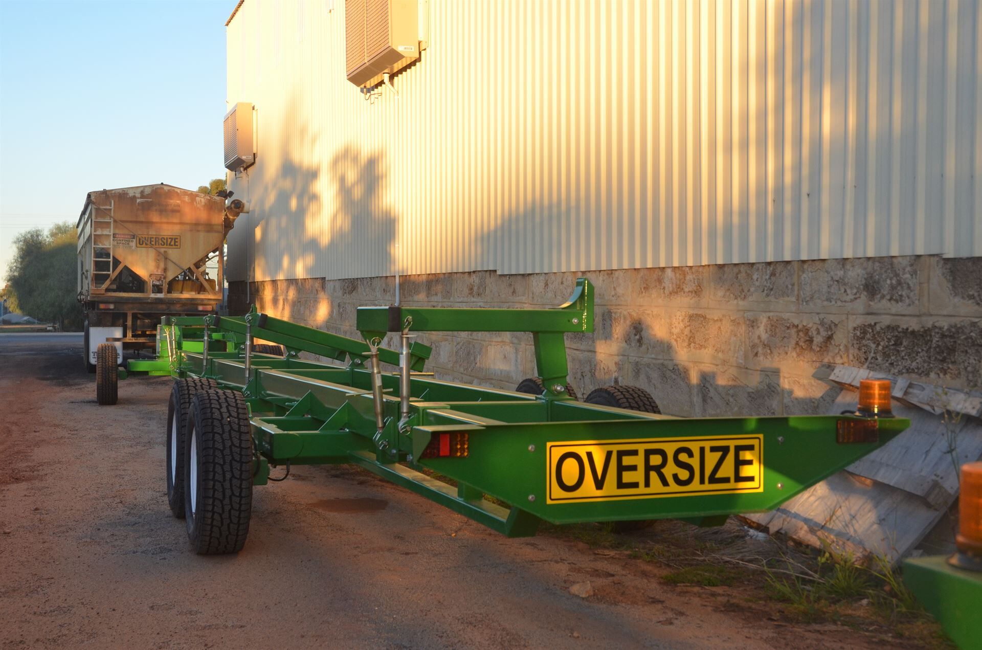 Comb Trailers - Conquest Group