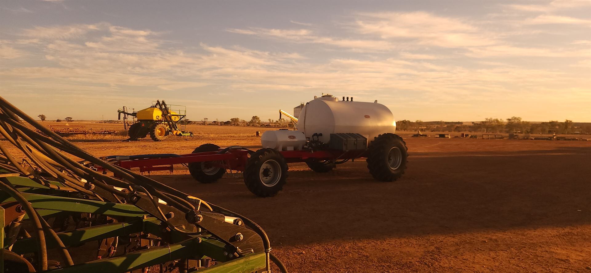 Liquid Fertilizer Cart - Conquest Group