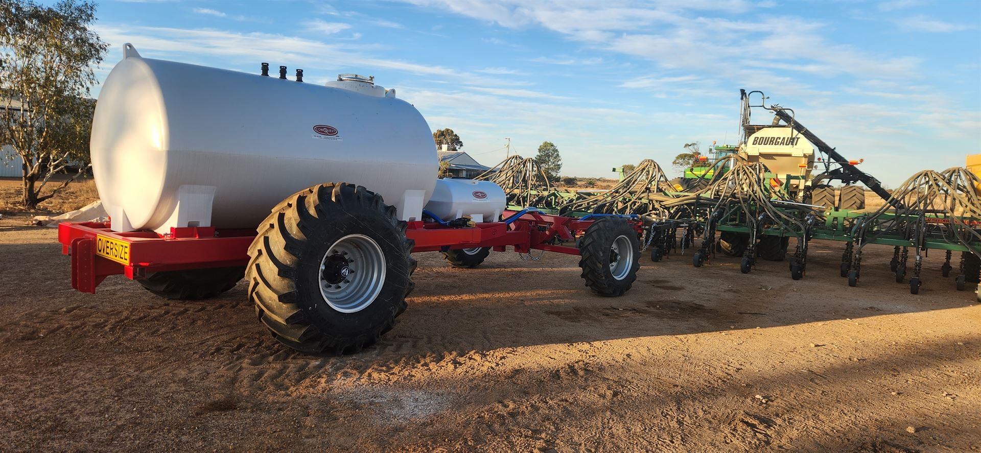 Liquid Fertilizer Carts - Conquest Group