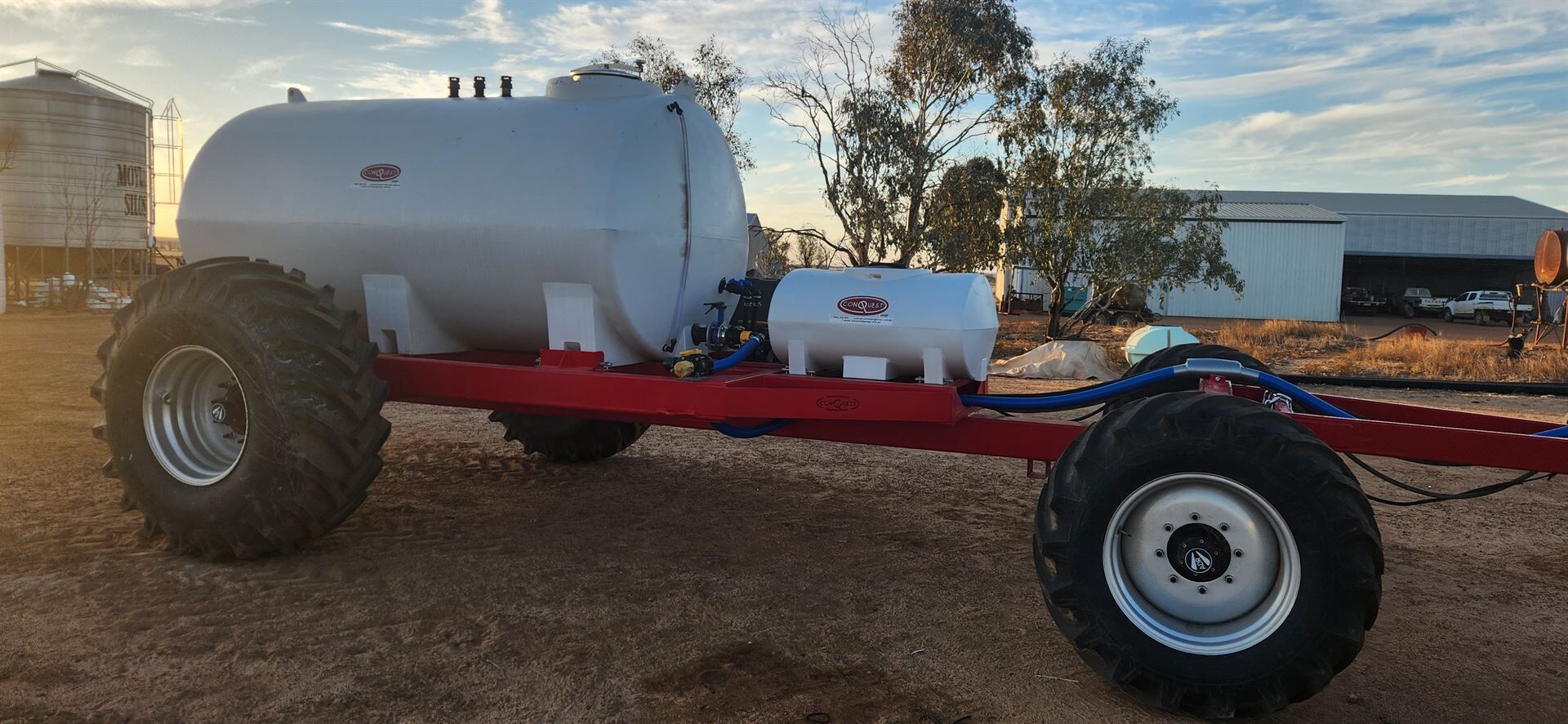Liquid Fertilizer Carts - Conquest Group